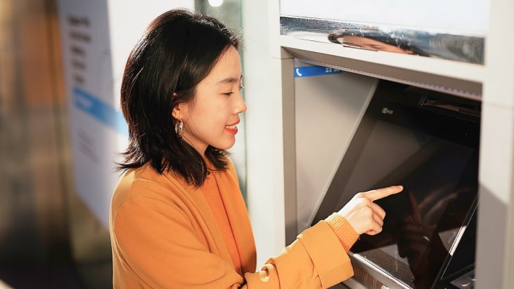 Cash advance program at ATM via SACOMBANK credit card